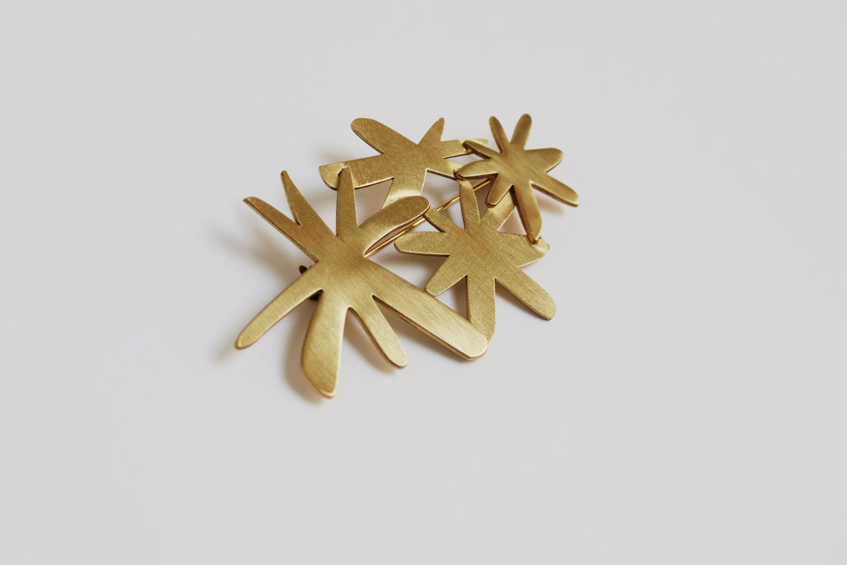 Brooch / Miró / "Parler Seul" / 24K gold plated / 4 x 5.5 cm / Joidart ...
